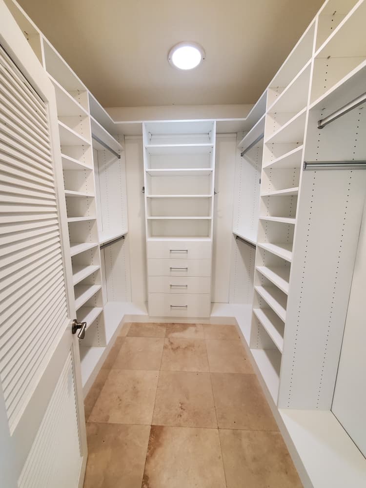 Custom Closets in Greenville, SC | Closet Plus Inc.